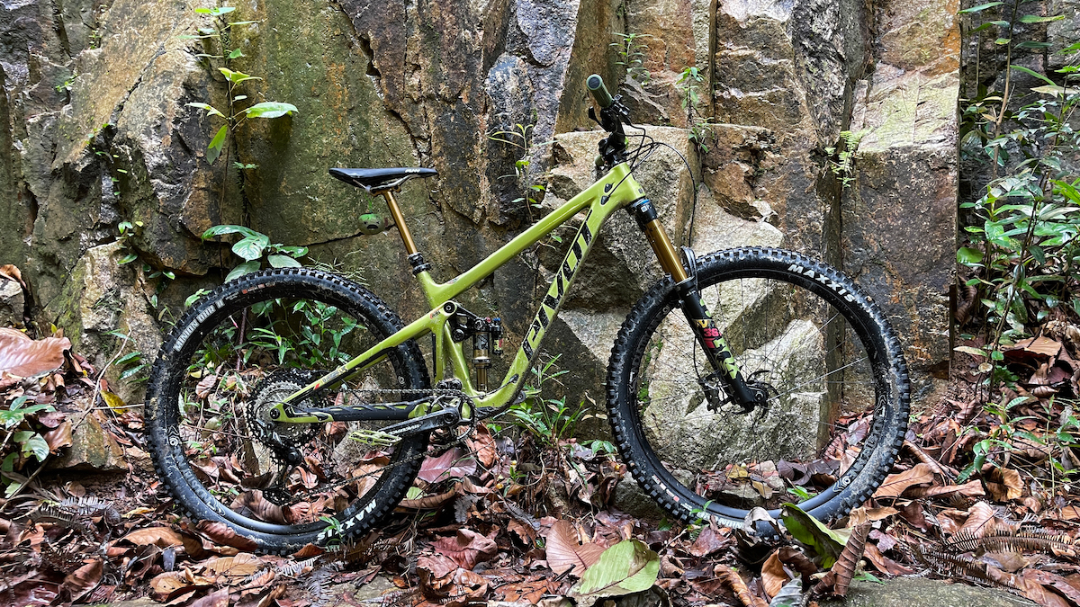 ED NOTE: PIVOT SWITCHBLADE V3 WITH FUNN AND GRANITE DESIGN COCKPIT ...